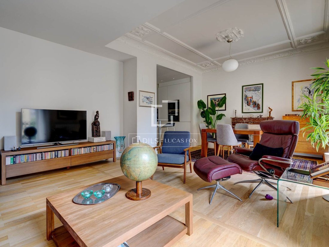 Fully Refurbished In 2024, This In Centro, Donostia San Sebastian ...