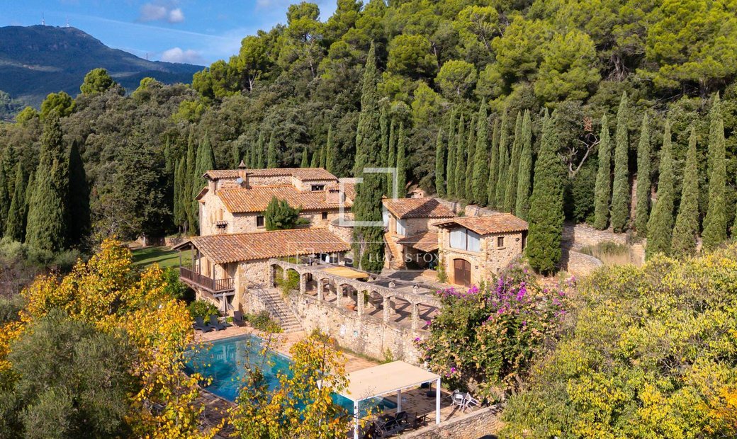 Rustic Estate With Character In The Gironès: In Canet D'adri, Catalonia ...