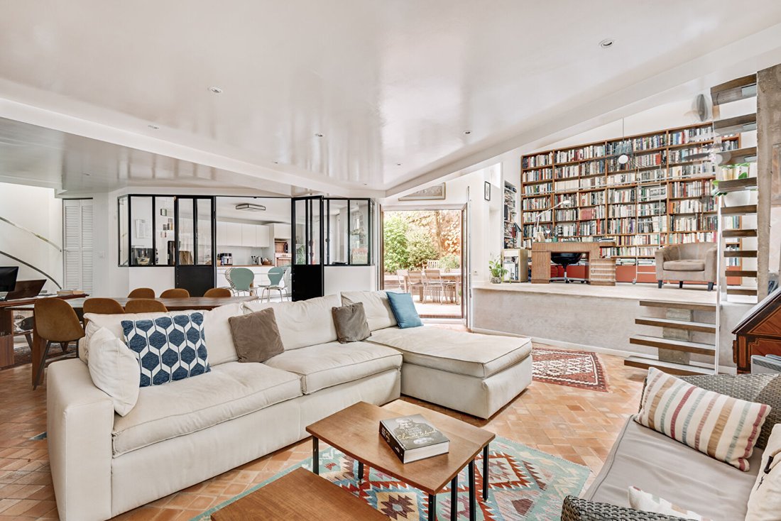 House In Paris, île De France, France For Sale (16999082)