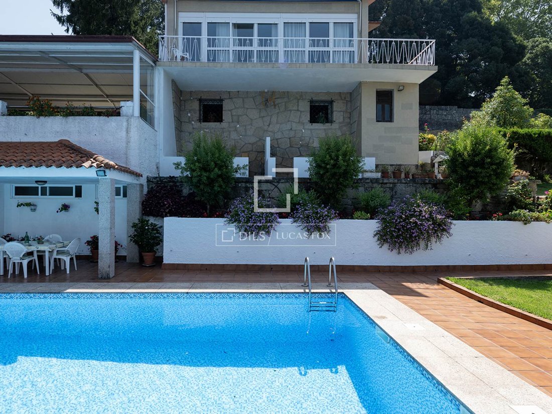 Unique Seafront Villa With Views Of San Simón In Redondela, Galicia ...