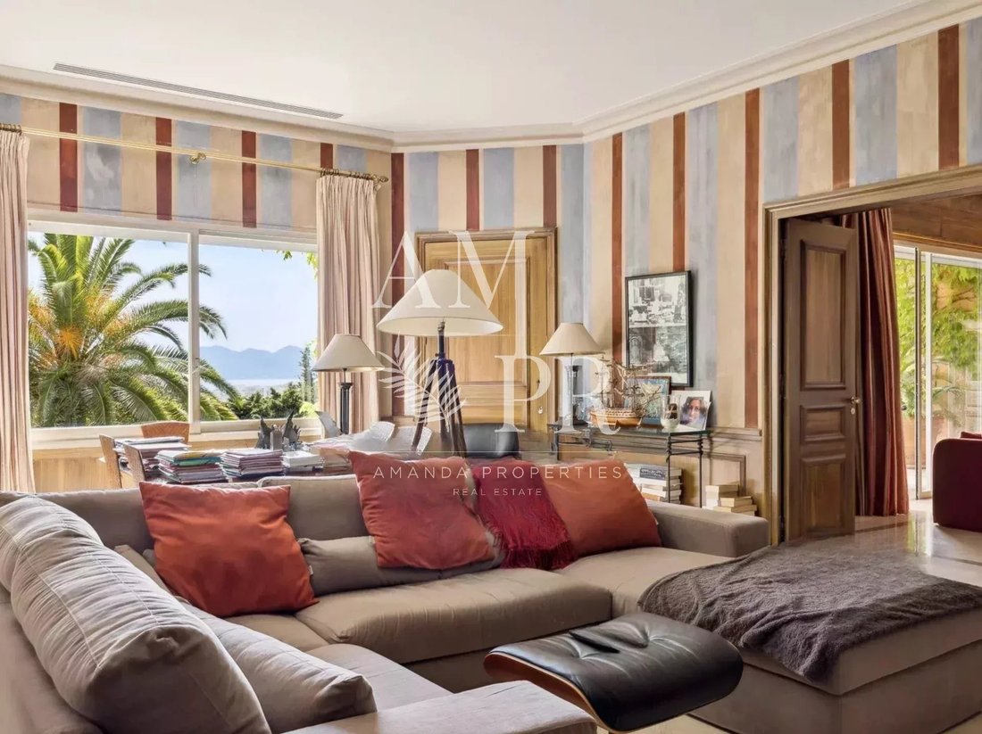 Cannes – Iconic Belle époque In Cannes, Provence Alpes Côte D'azur ...