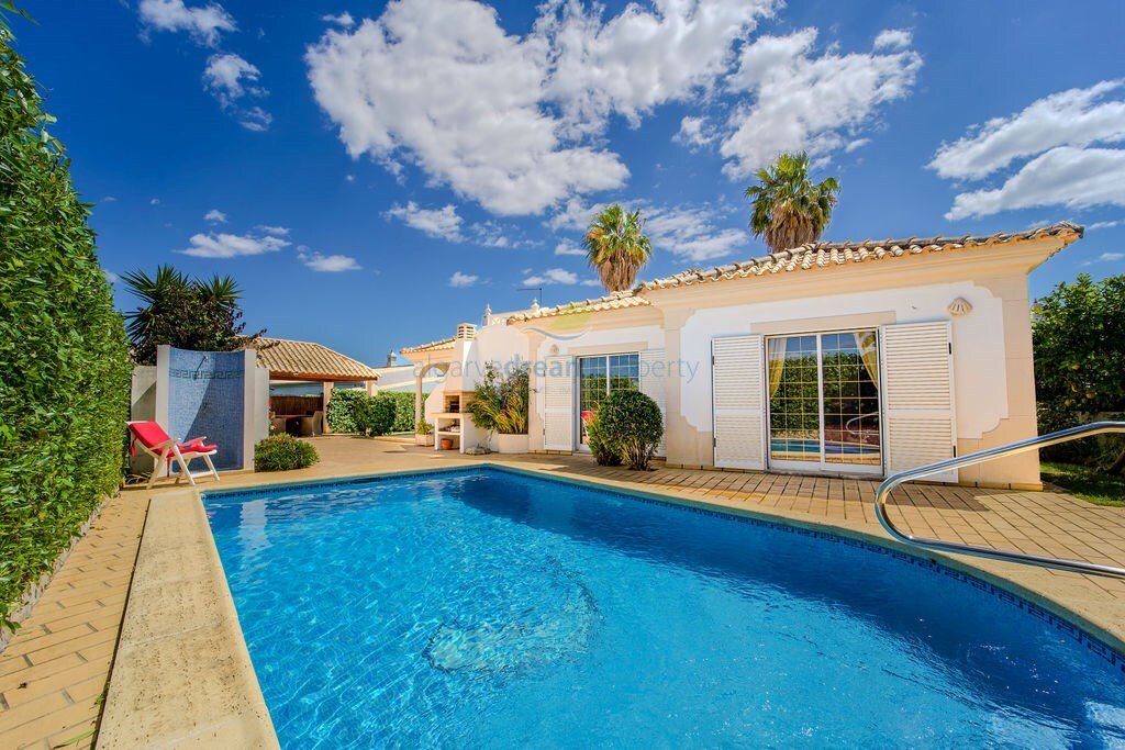 Charming Single Level Villa With Classic En Olhos De Agua, Algarve ...