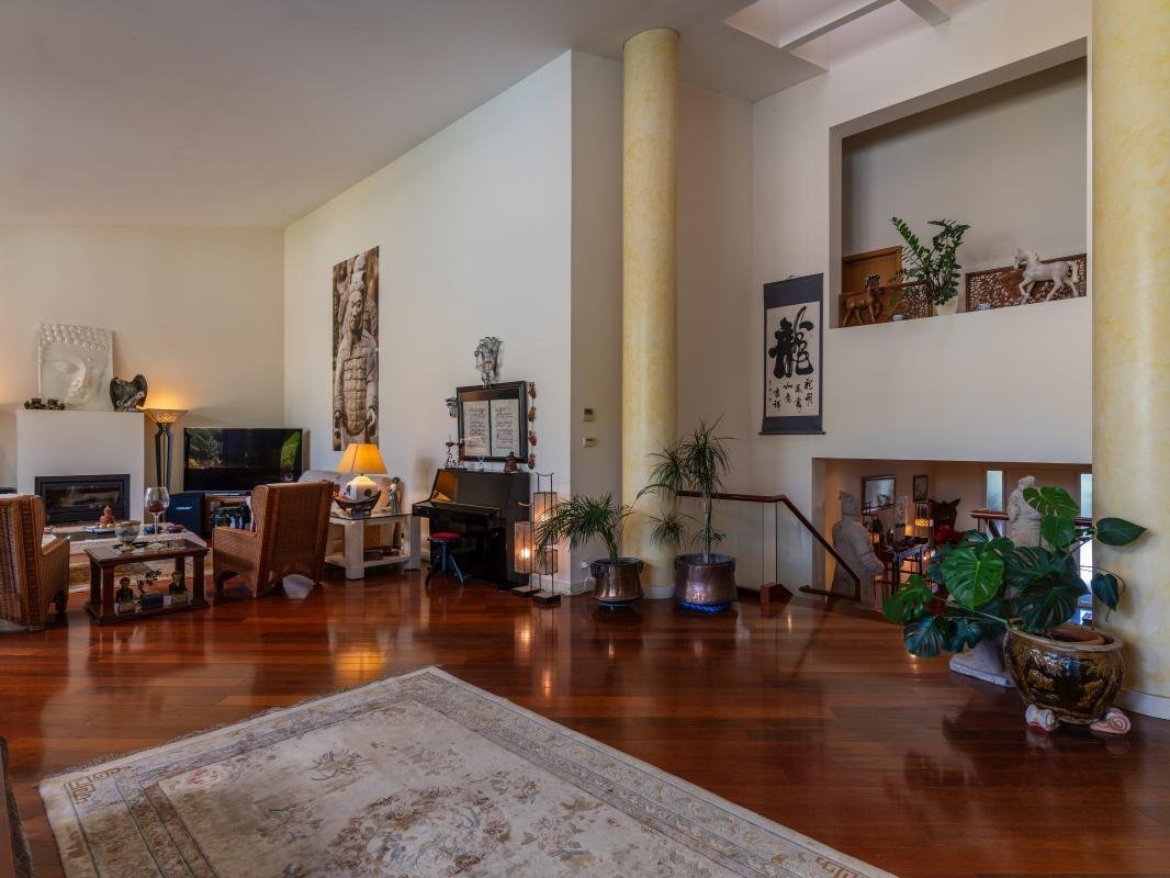 Vivienda Unifamiliar En En Pozuelo De Alarcón, Comunidad De Madrid ...