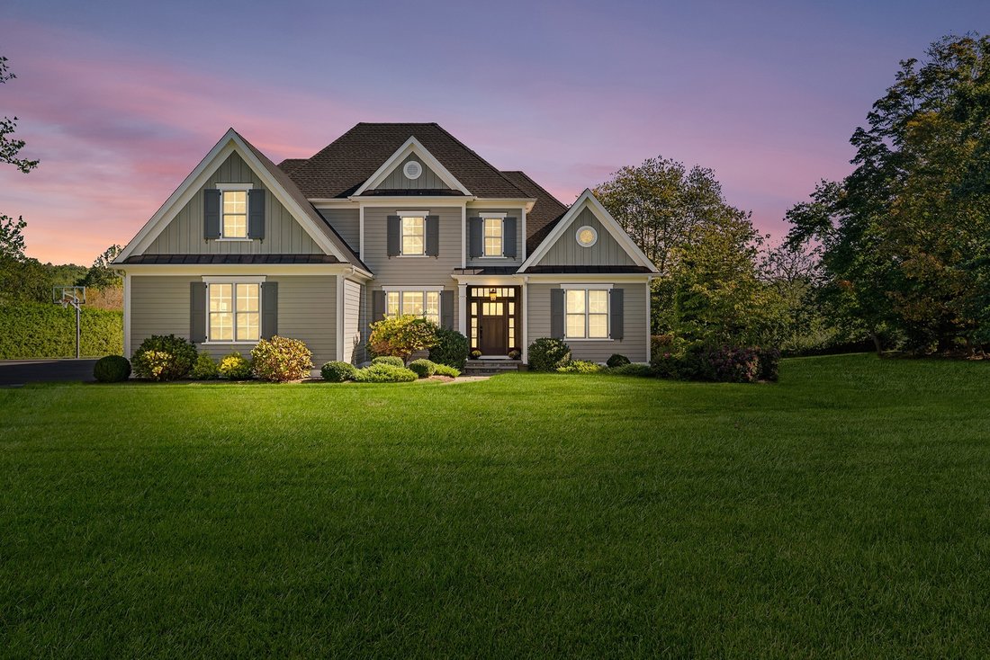 2 Rue Doe Hollow Dans Trumbull, Connecticut, états Unis à Vendre (16990748)