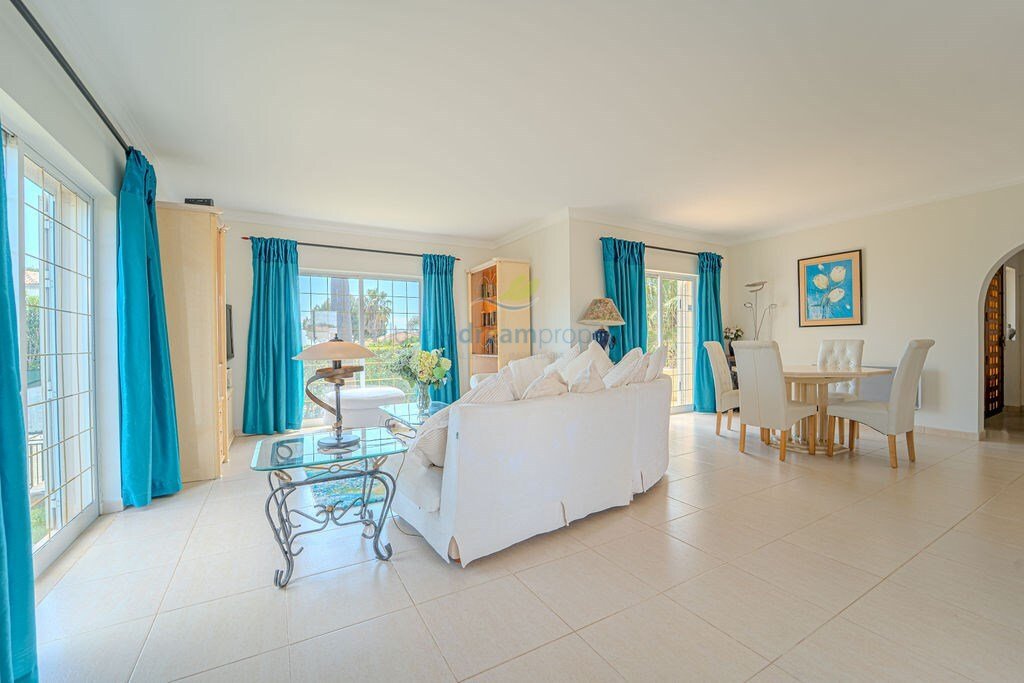 Charming Single Level Villa With Classic En Olhos De Agua, Algarve ...