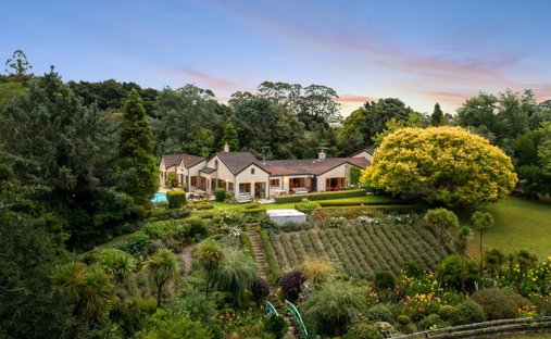 Luxury houses with tennis court for sale in Opaheke, Ramarama, Auckland ...