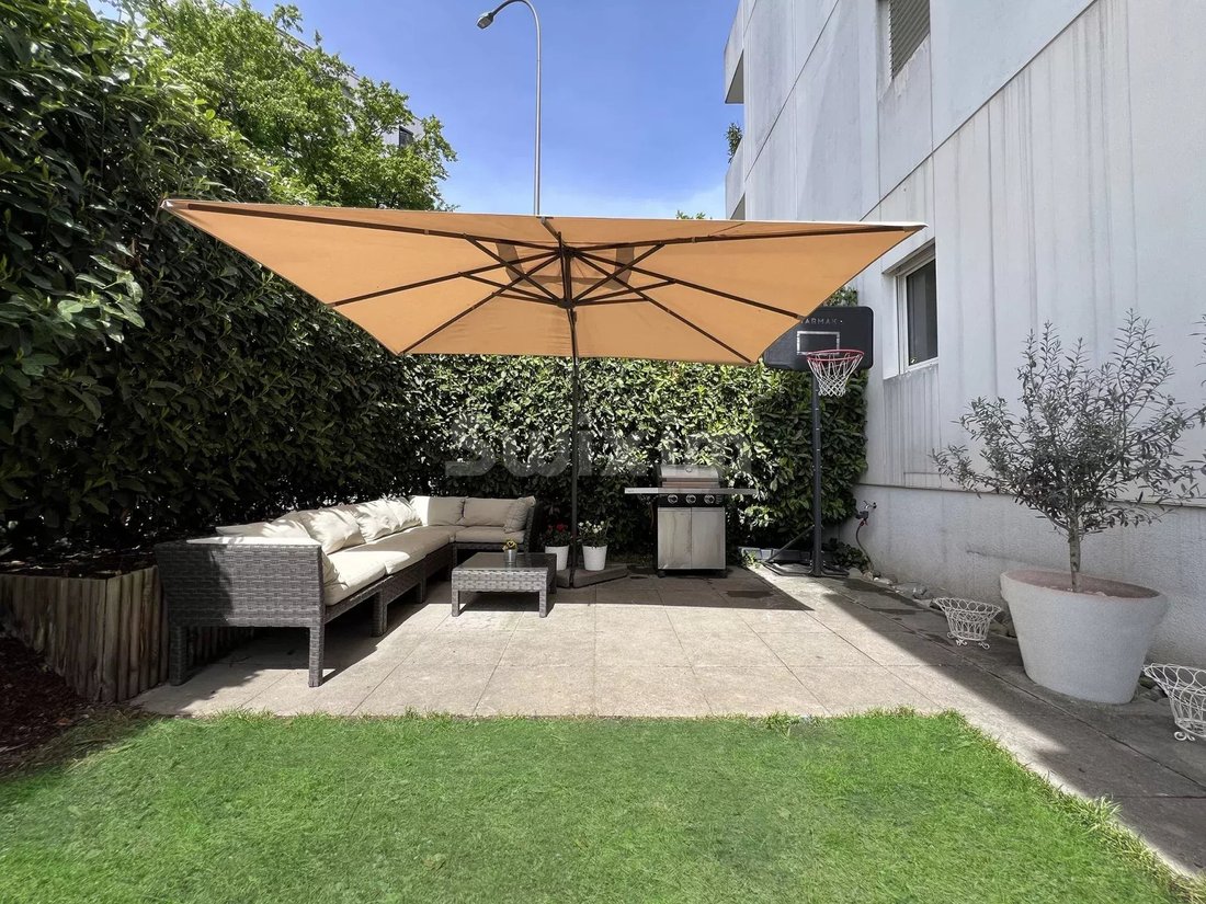 Superb 5 Room Garden Level Minergie Building In Geneva, Genève ...