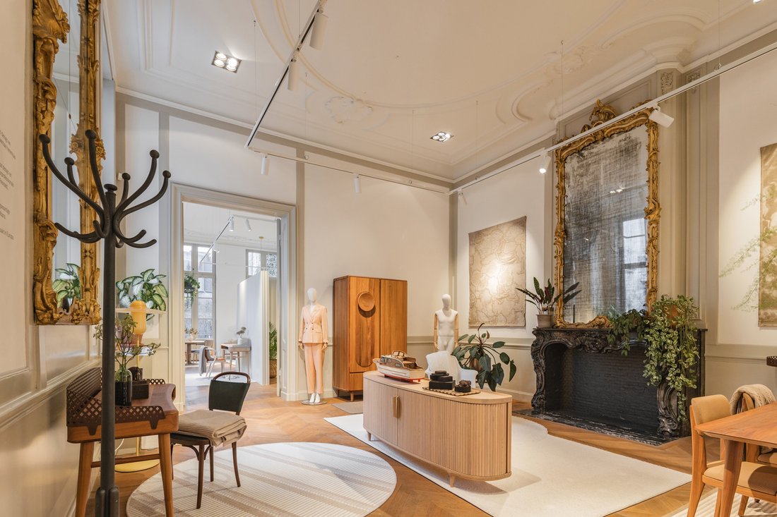 Timeless Rococo Heritage With Courtyard Garden In In Antwerp, Flanders ...