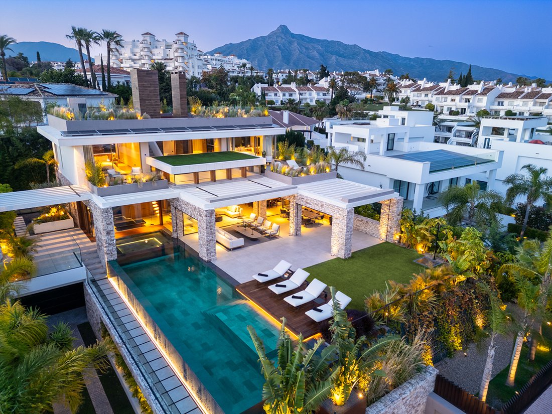 Modern Five Bedroom Villa With Sea Views And In Puerto Banus, Marbella ...