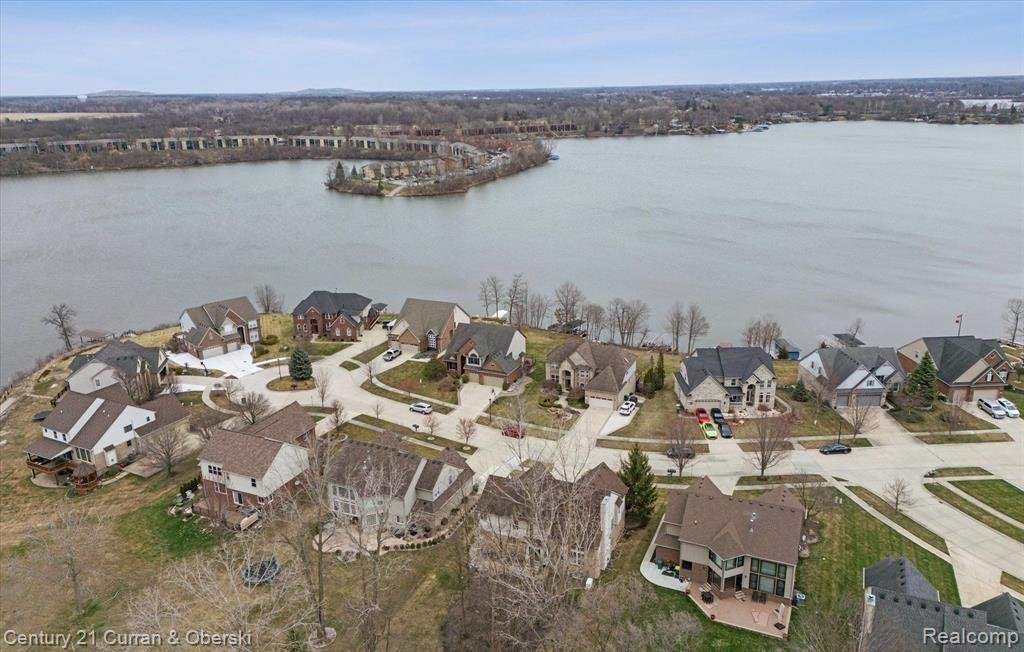 49288 Peninsular Drive, Canton De Van Dans Belleville, Michigan, états ...