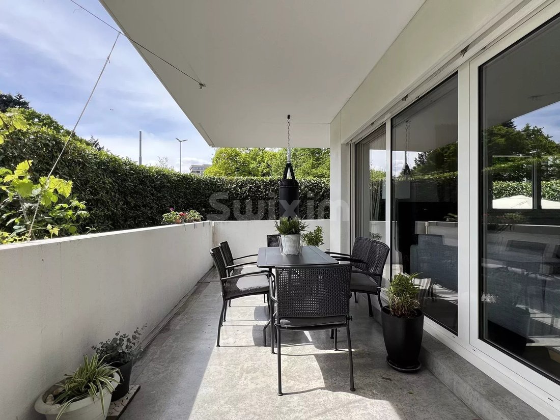 Superb 5 Room Garden Level Minergie Building In Geneva, Genève ...