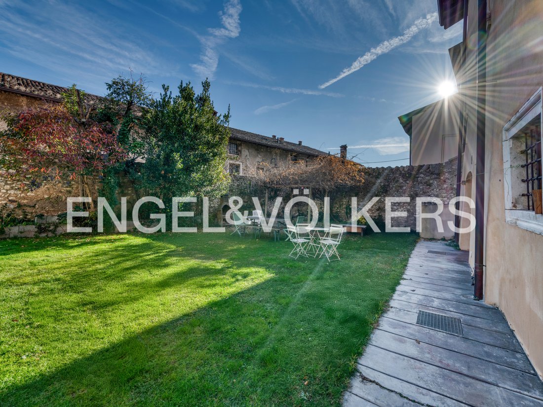 Residence In A Historic Village In Affi, Veneto, Italy For Sale (17003793)