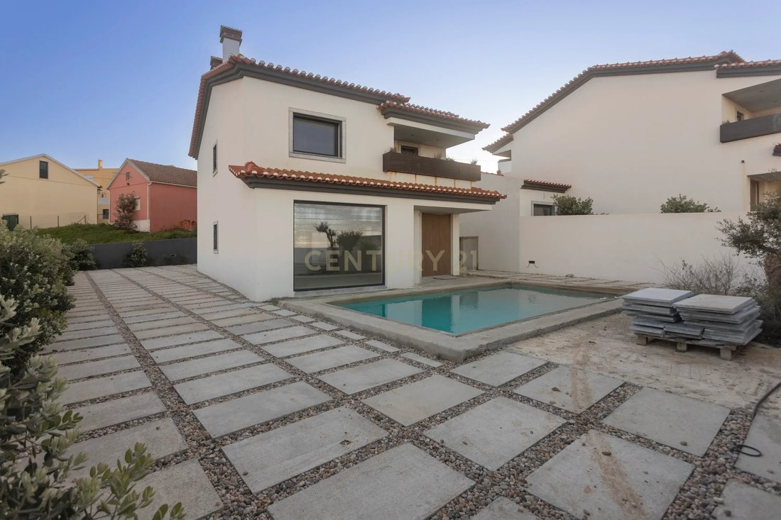 House T3+1 In Final Phase Of Finishing Ribamar, In Ribamar, Lisbon ...