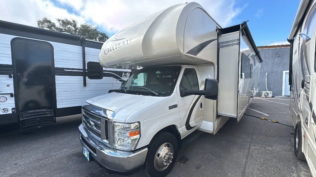 2018 Thor Motor Coach Chateau Thor Motor In Thonotosassa, Fl, United ...