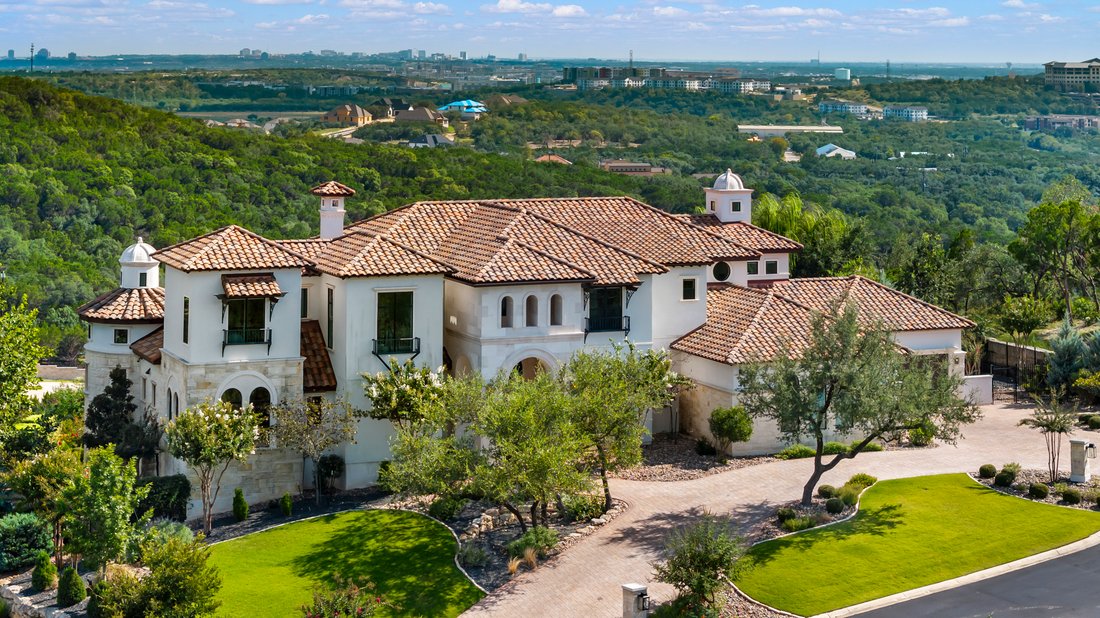 A Hilltop Masterpiece Of Modern Luxury And In San Antonio, Texas ...