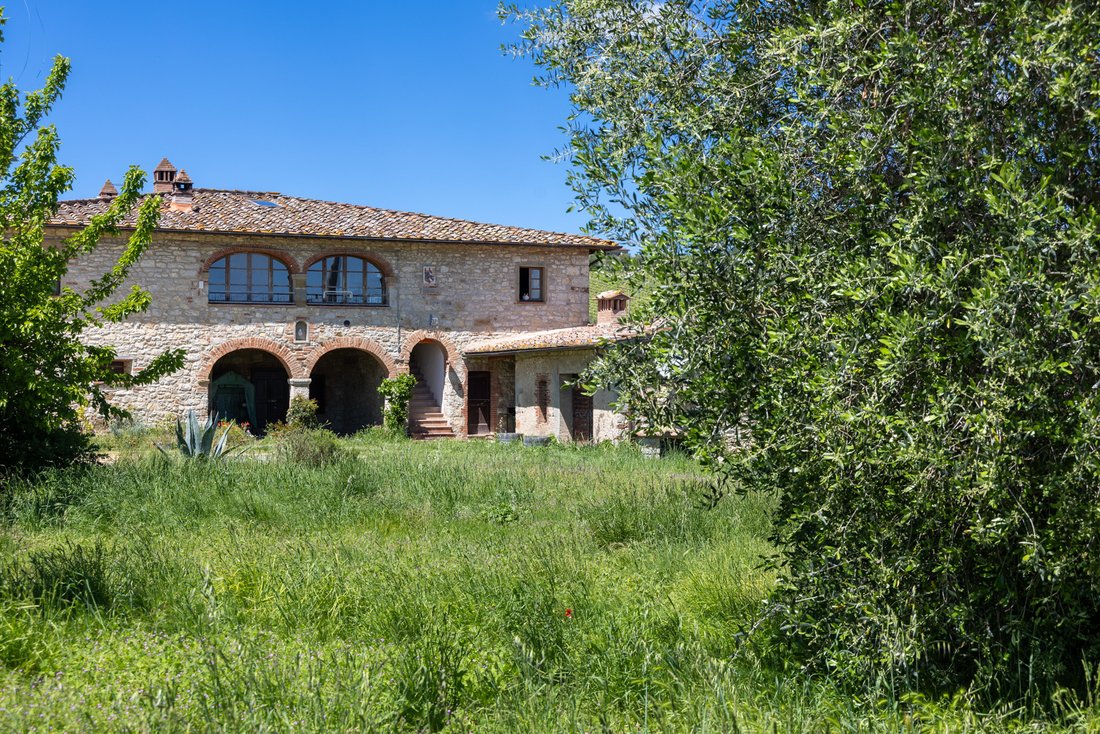 Farmhouse To Restore On An Iconic Wine Estate In In Castagnoli, Tuscany ...