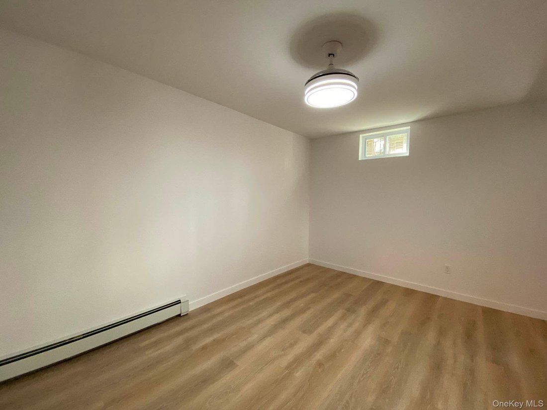 43 44 165th Street, 1 Flushing, New York In New York, New York, United ...