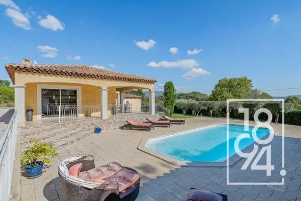 Villa + Buildable Land With En Marsella, Provenza Alpes Costa Azul ...