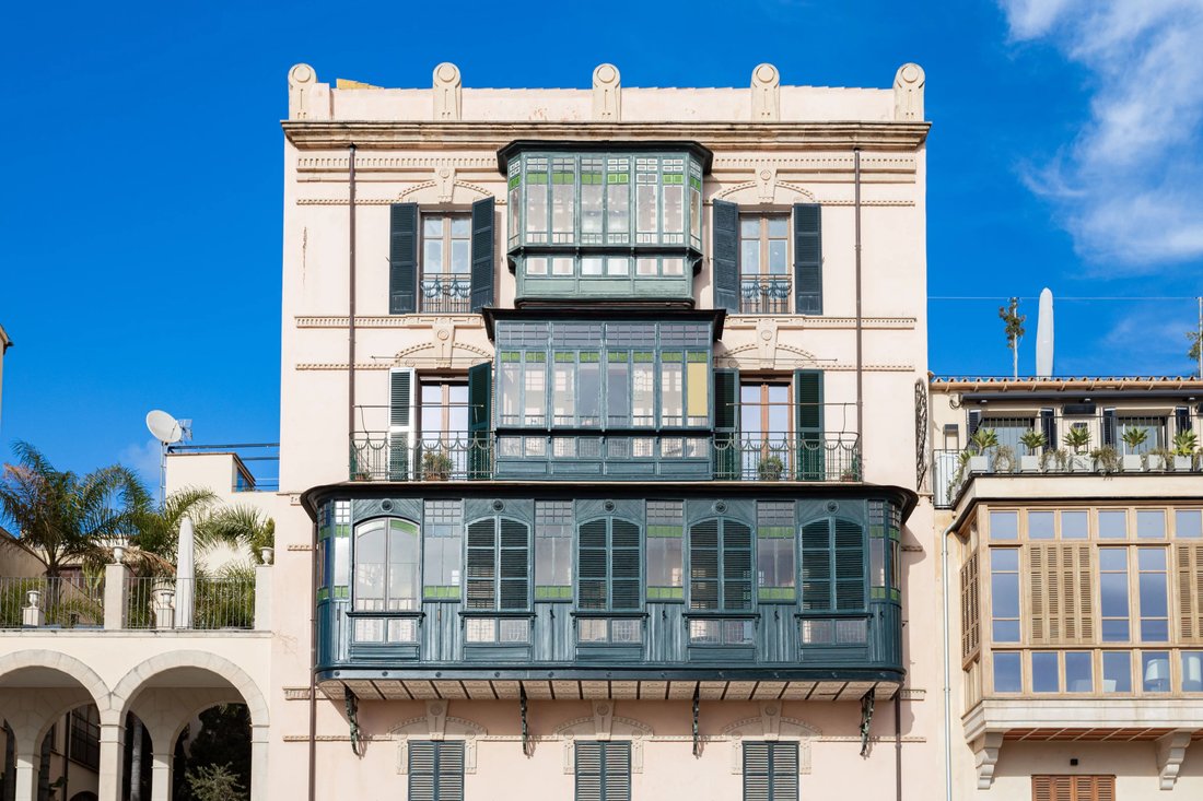 Elegante Apartamento Atemporal En Primera Línea Del En Islas Baleares ...