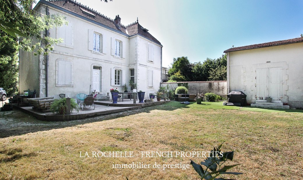 Prestigious Bourgeois House In La Rochelle, Nouvelle Aquitaine, France ...