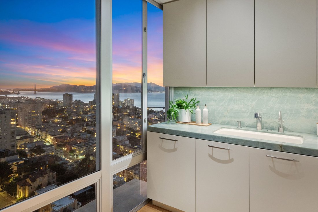 Architect's Aerie Au 1750 Taylor Dans San Francisco, Californie, états ...