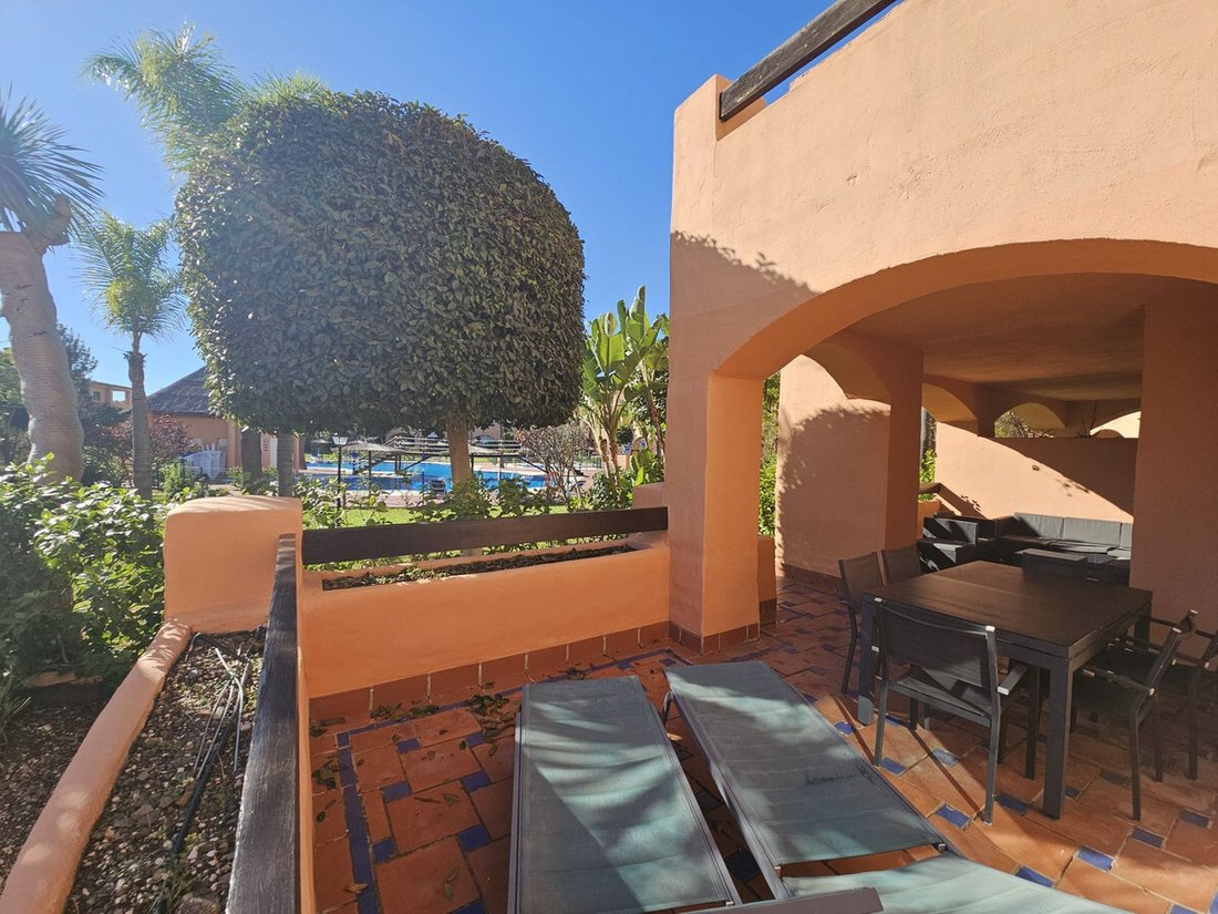 Hacienda Del Sol Apartment In Atalaya Isdabe, Estepona, Andalusia For ...