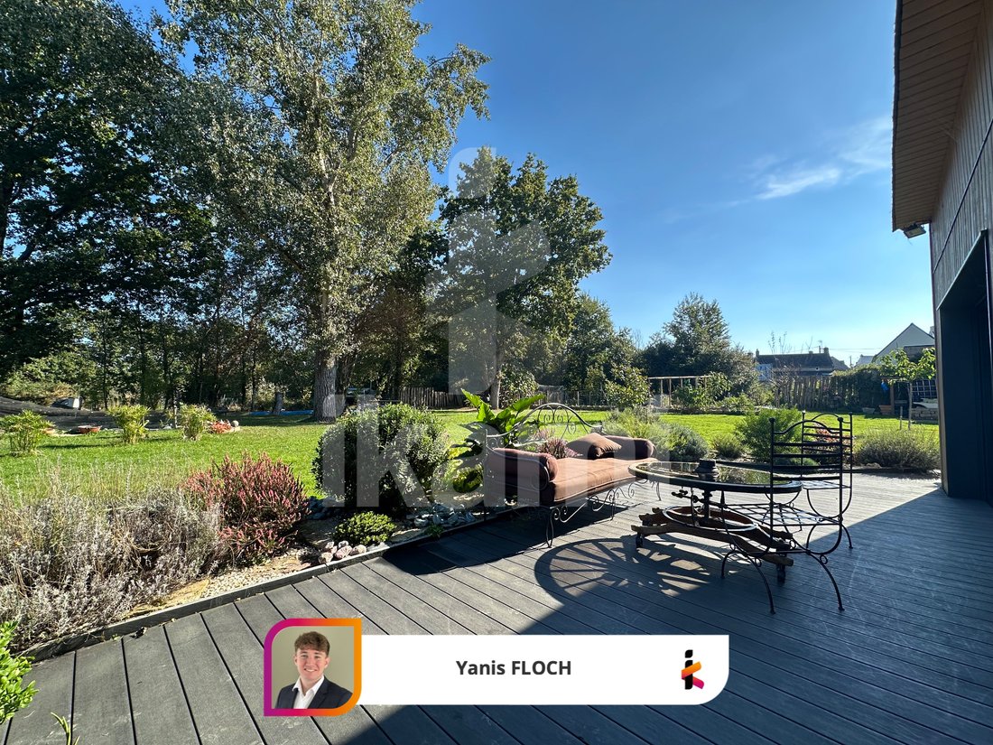 Prächtiges Zeitgenössisches Design Auf In Saint Armel, Bretagne ...