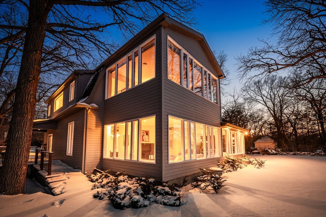 2211 Ch. Du Bord Du Lac Montréal In Montréal, Quebec, Canada For Sale ...