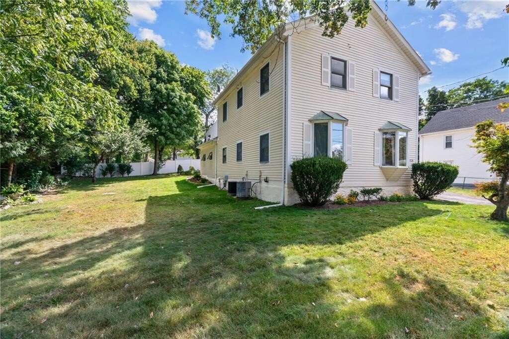 Multi Family In Johnston In Johnston, Rhode Island, United States For ...