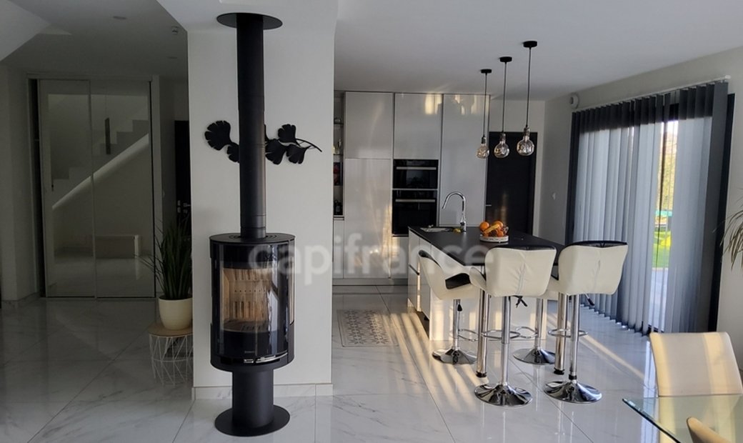 Maison à Vendre, 5 Pièces, Dans Versonnex, Auvergne Rhône Alpes, France ...