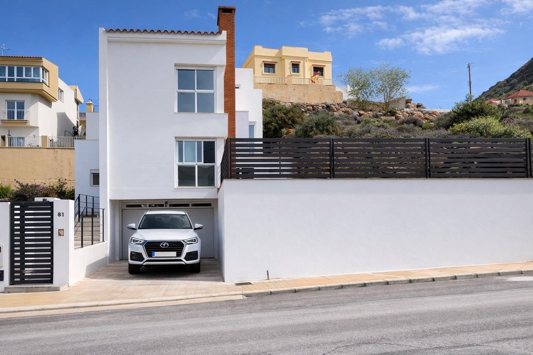 Villa Privada Con Piscina En Envia Golf: Espacio, En Vícar, Andalucía ...