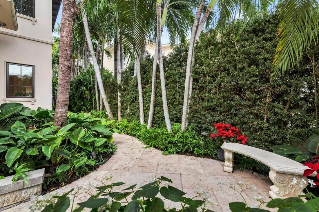 261 Seminole Avenue , Palm Beach, Fl En Palm Beach, Florida, Estados ...