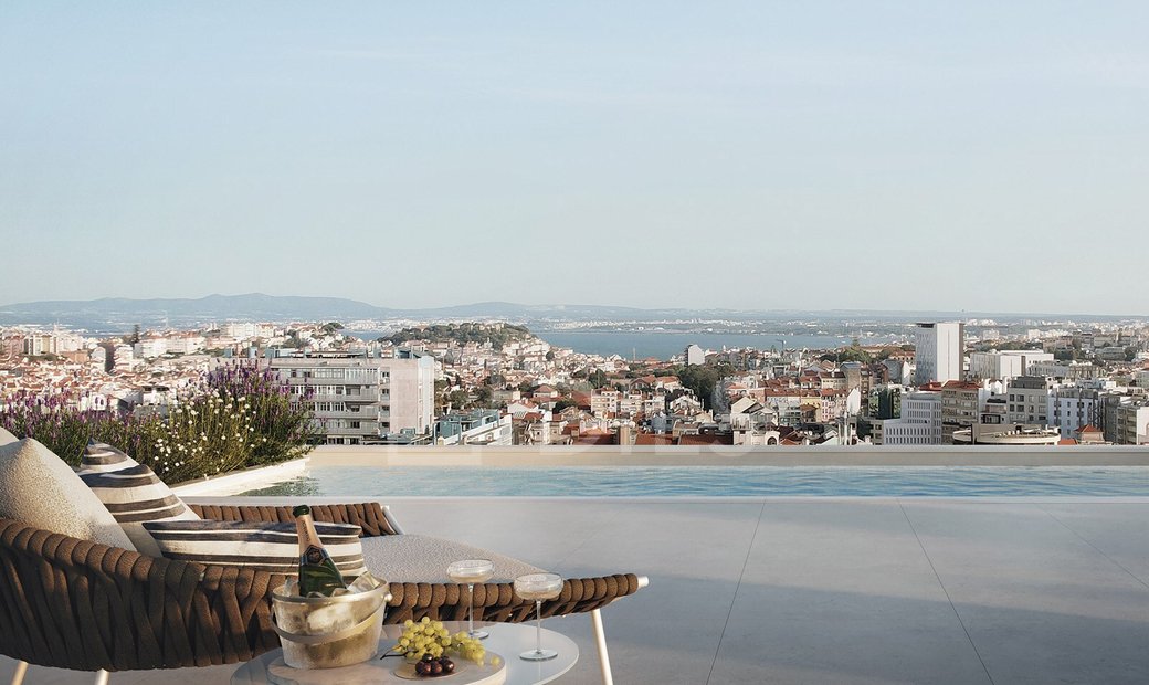 Penthouse Triplex De 5 Chambres Avec Balcon Dans Areeiro, Lisbonne ...