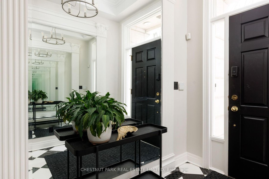 211 Rue Walmer Dans Toronto, Ontario, Canada à Vendre (17025851)