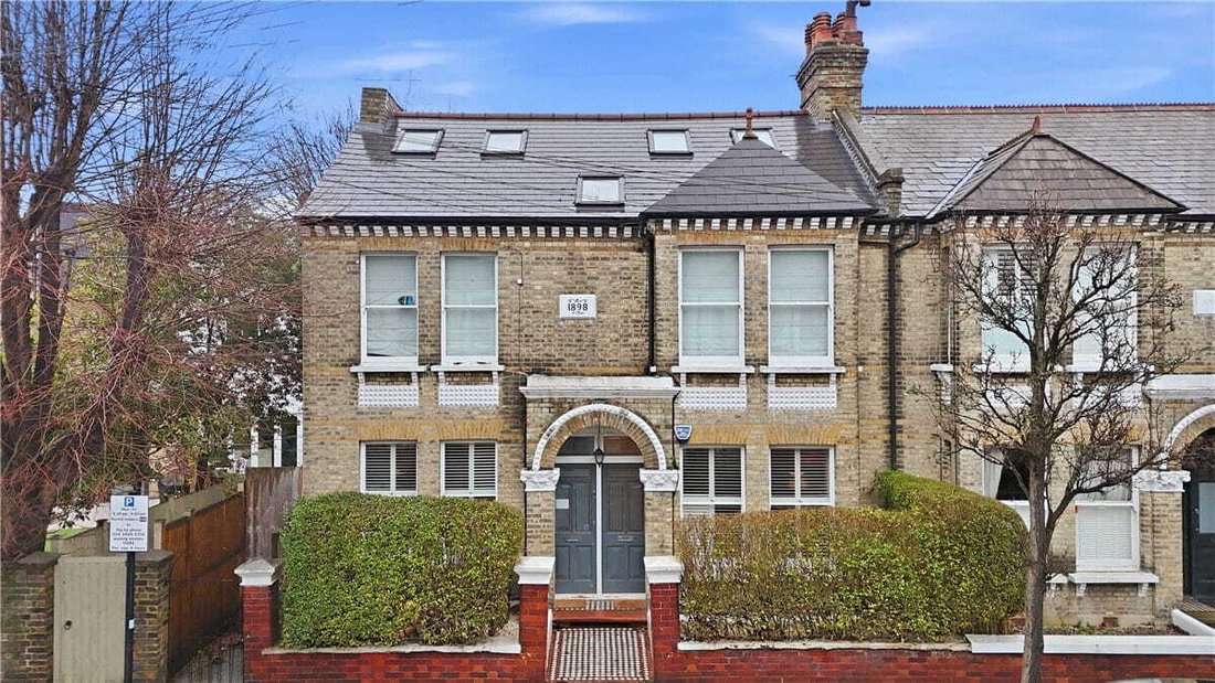 Nevis Road, London Sw17 En Londres, Inglaterra, Reino Unido En Venta ...