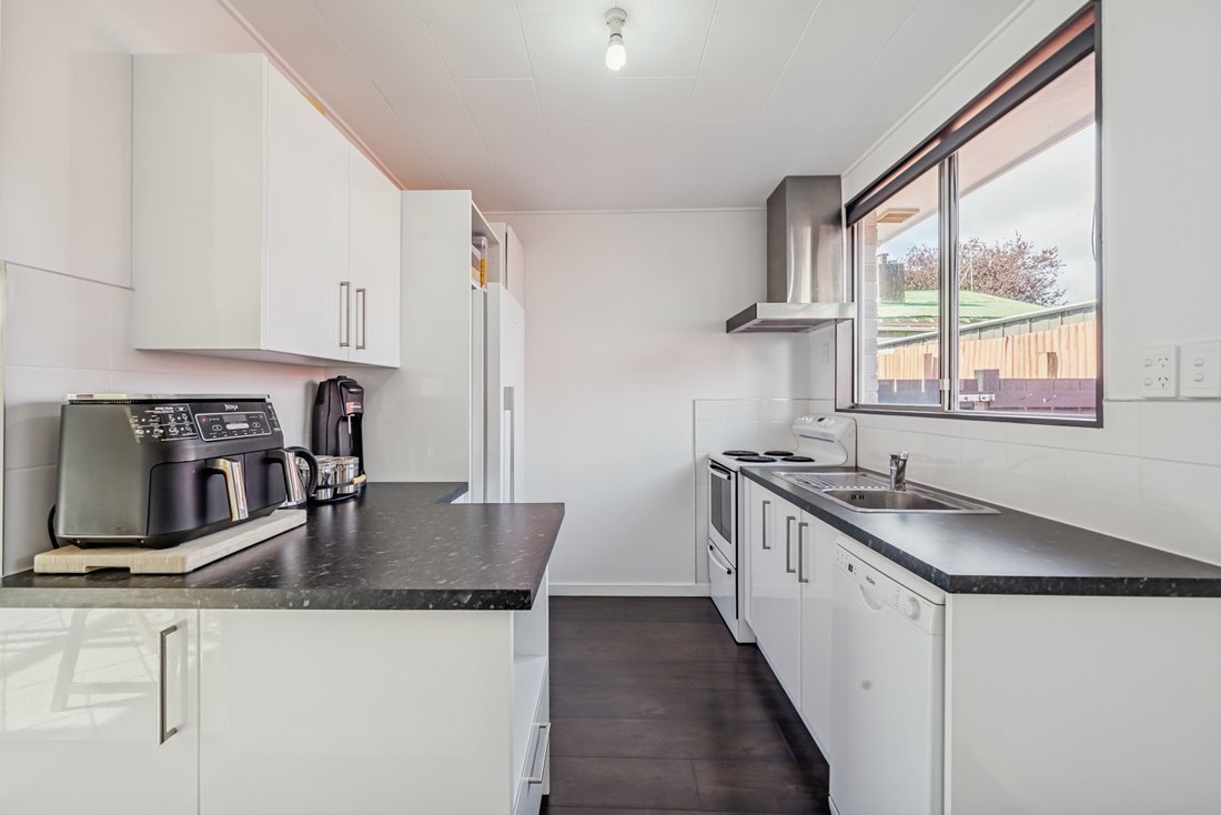 3/45 Royal Street, Upper Hutt Central, In Upper Hutt, Wellington, New ...