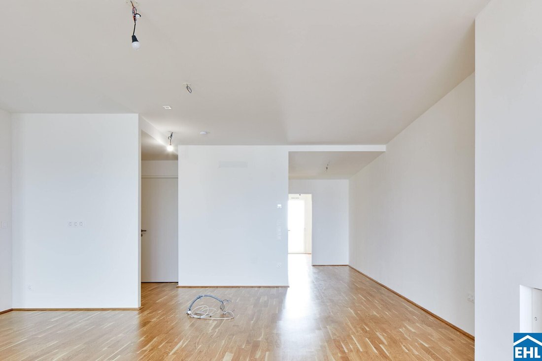 Weitblick & Wohnkomfort – Loggienwohnung Mit In Vienna, Wien, Austria ...