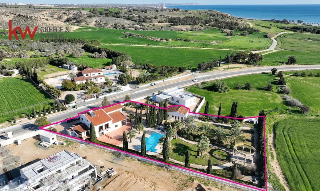 Villa For Sale In Pyla, Larnaca, Cyprus For Sale (17039060)