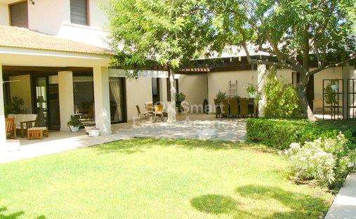 Luxe maisons avec piscine intérieure à vendre en Engomi, Nicosia ...