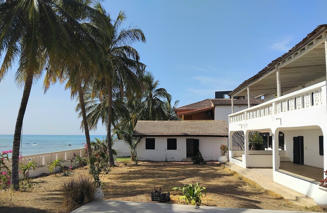 Grosses Landhaus An Bord De Mer Von 1619 M2 Mit In Senegal Zu Verkaufen ...