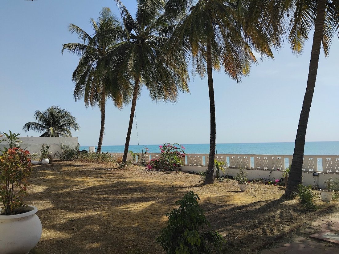 Grosses Landhaus An Bord De Mer Von 1619 M2 Mit In Senegal Zu Verkaufen ...