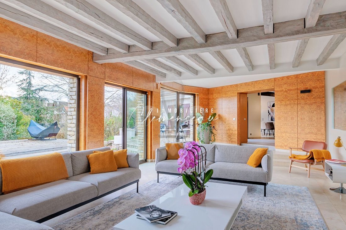 Medan Residence 240 M² Grundstück In Médan, île De France, Frankreich ...