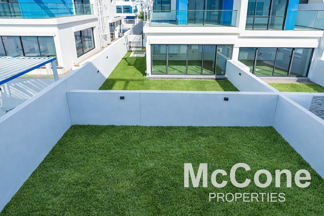 Vacant | Middle Corner Unit | Flexible In Dubai, Dubai, United Arab ...