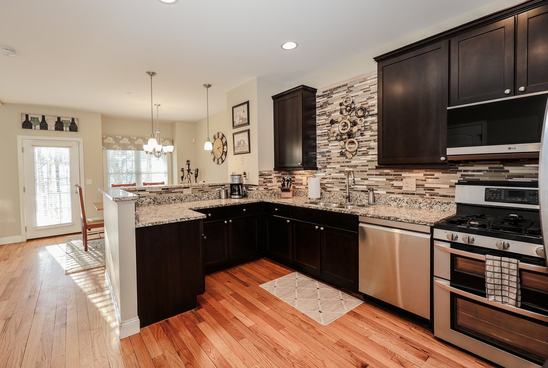 78 Woodview Way, Manchester, New Dans Manchester, New Hampshire, états ...