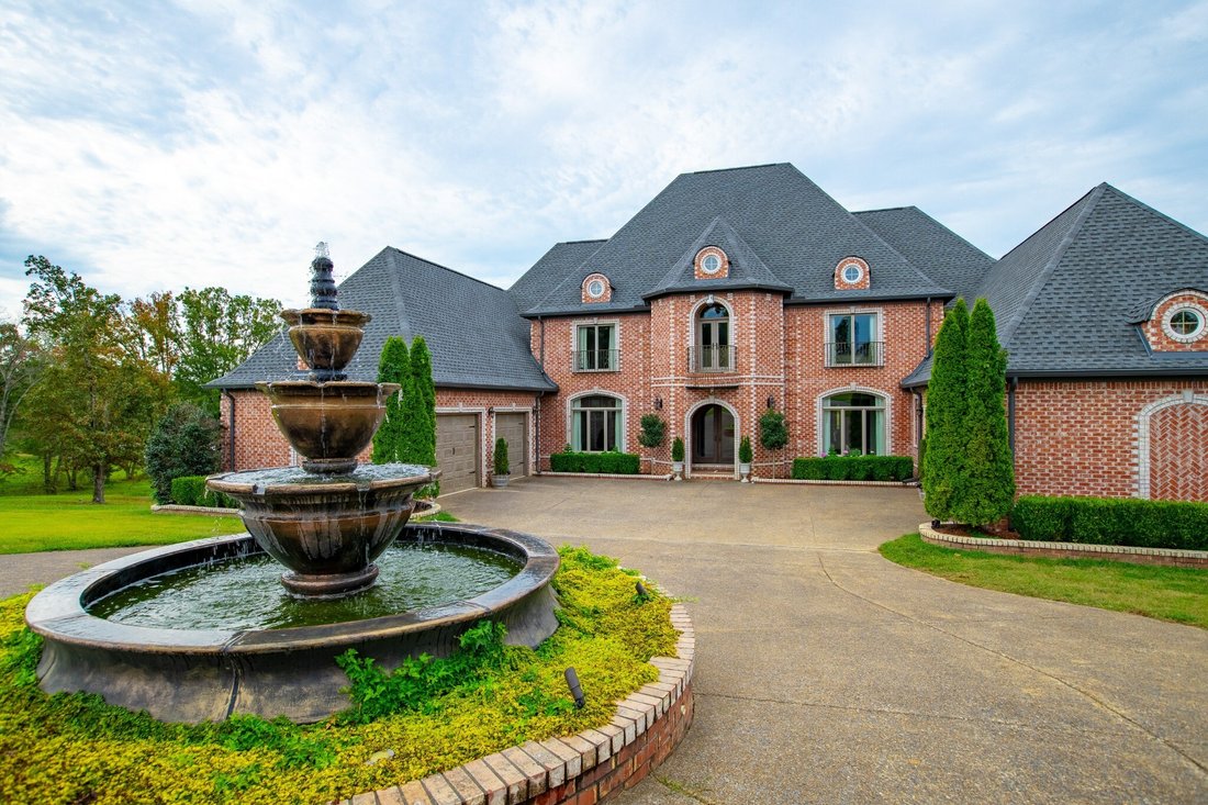 Single Family Residence In Henderson In Henderson, Tennessee, United ...