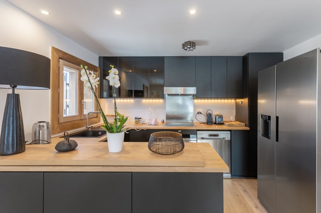 Chalet Idéalement Situé Dans La Dans Courchevel, Auvergne Rhône Alpes ...