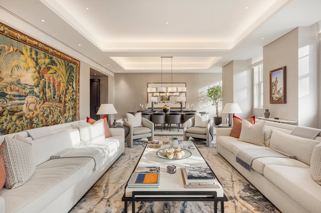 Sophisticated Four Seasons Apartment In The In London, England, United ...