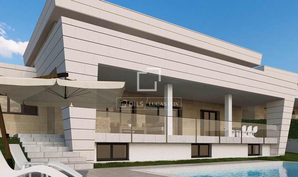 New Build 5 Bedroom House / Villa With 253m² Terrace En Centro, Madrid ...