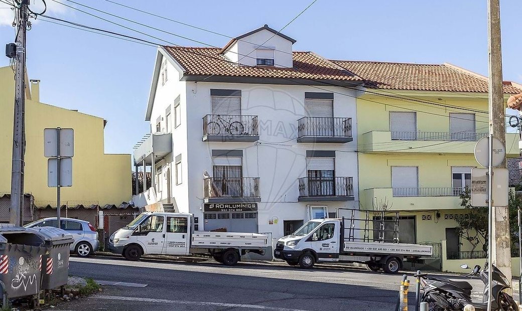 Building For Sale In Pontinha E Famoes, Lisbon, Portugal For Sale ...