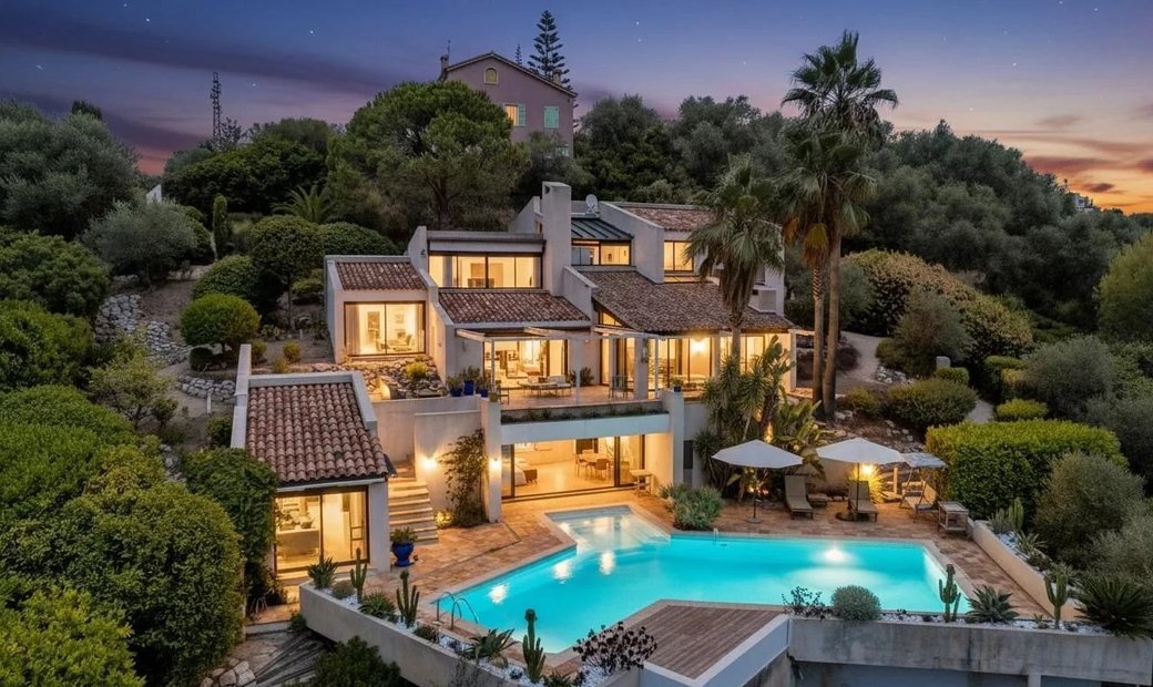 4 Bedrooms Single Family Detached In Nice, Provence Alpes Côte D'azur ...